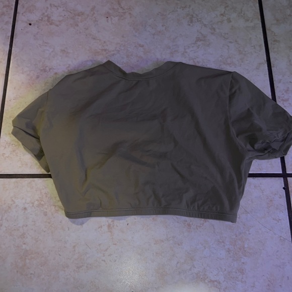 SKIMS | Tops | Skims Cropped Tee In Khaki Nwot Size Small | Poshmark